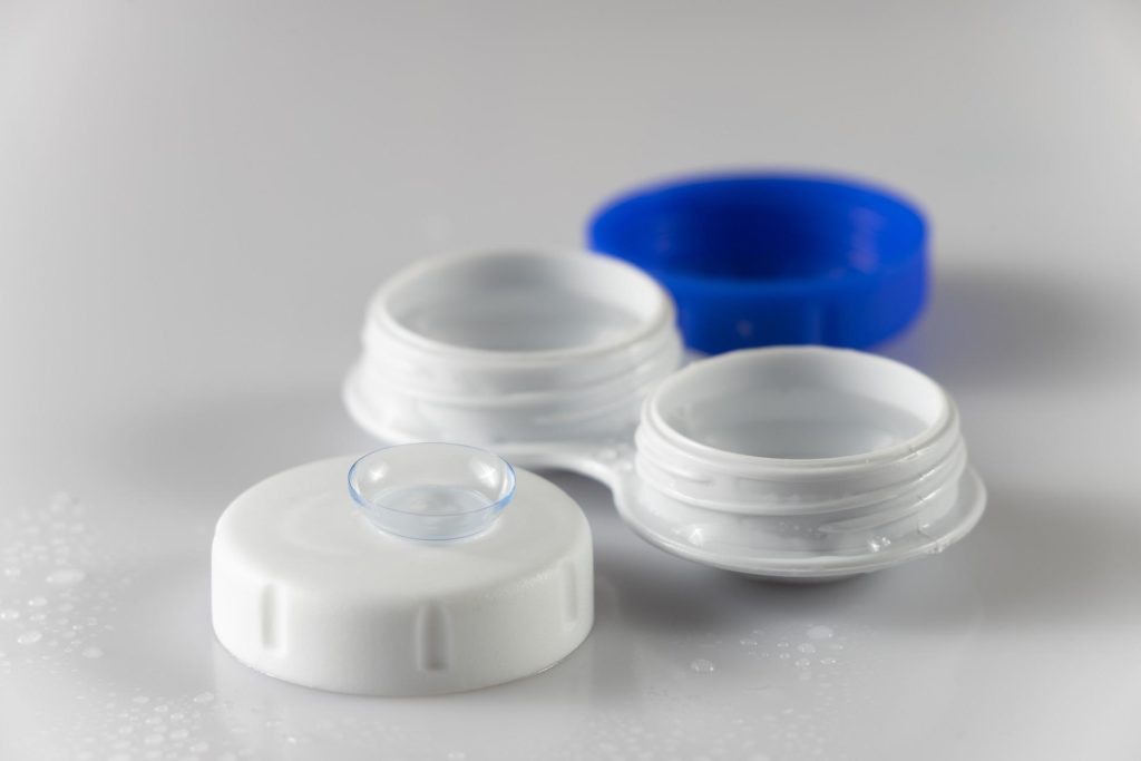 Contact Lenses- Do's and Don'ts | SureVision Eye Centers